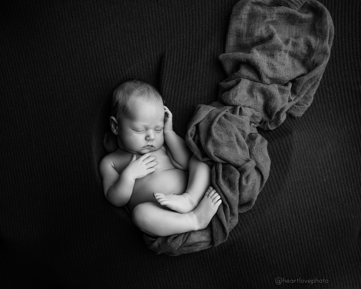 newborn photos in earth tones | maryland newborn photographer ...