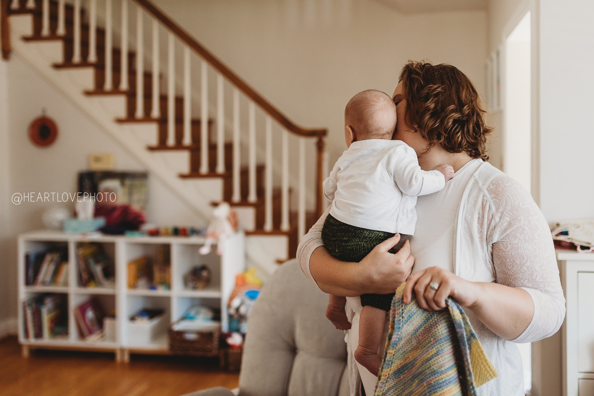 in-home documentary newborn sessions in baltimore – Heartlove Photography