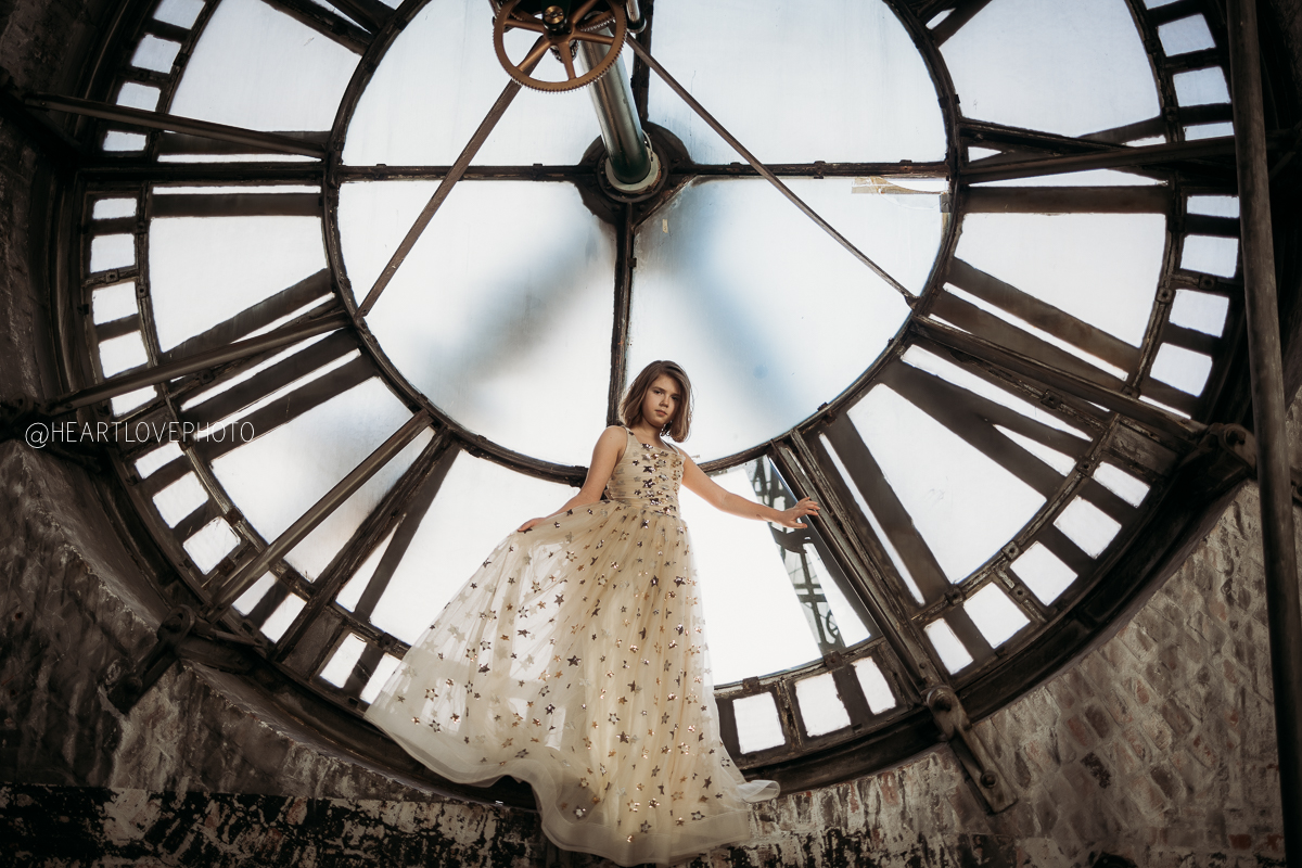 clock tower photo shoot in Baltimore, MD | Bromo Seltzer Tower photo ...